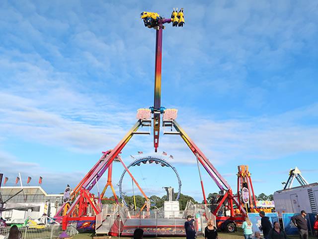 Powers Great American Midways - Spectacular Rides